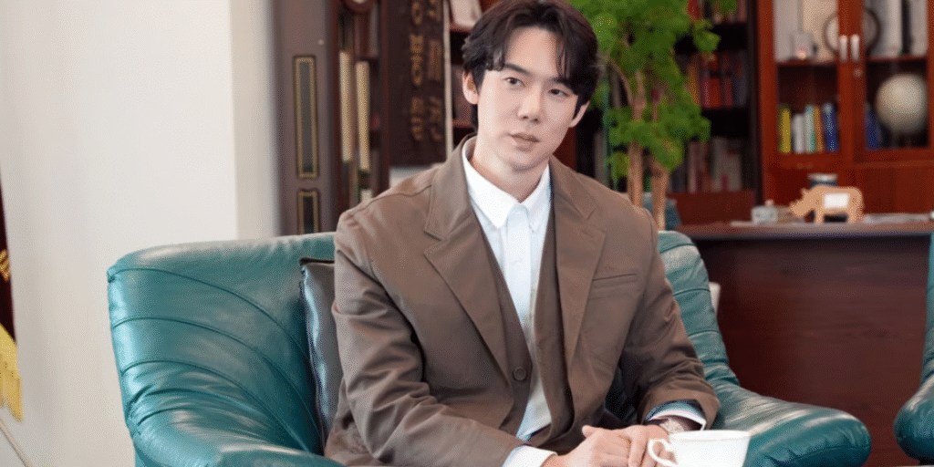 Yoo Yeon-seok Appointed as Professor at Sejong University